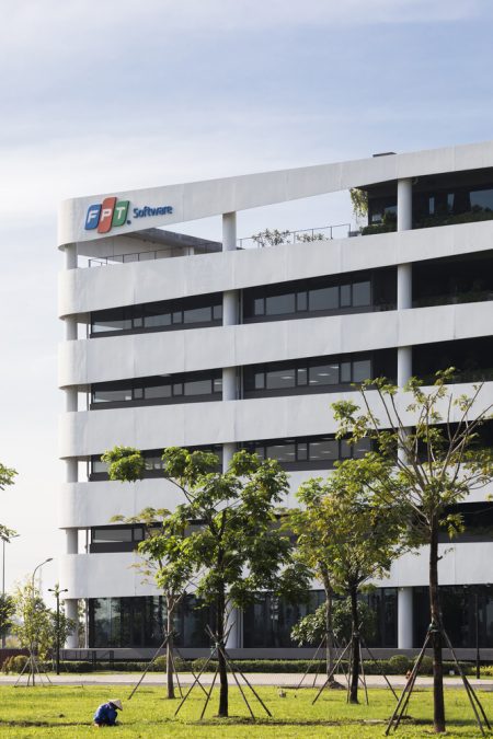 Toà nhà “sóng bê-tông” F-Town 3 của FPT Software lọt top công trình ...