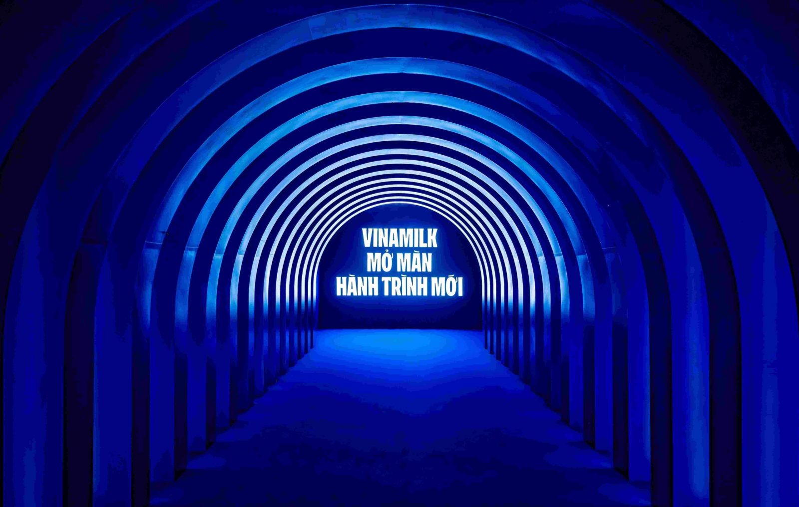 Vinamilk đổi logo và công bố bộ nhận diện thương hiệu mới (rebranding ...