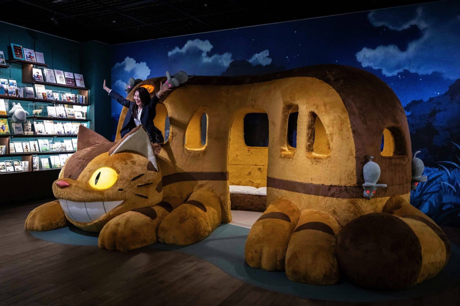 Toyota trình làng chiếc xe Catbus lấy cảm hứng từ phim của Studio ...