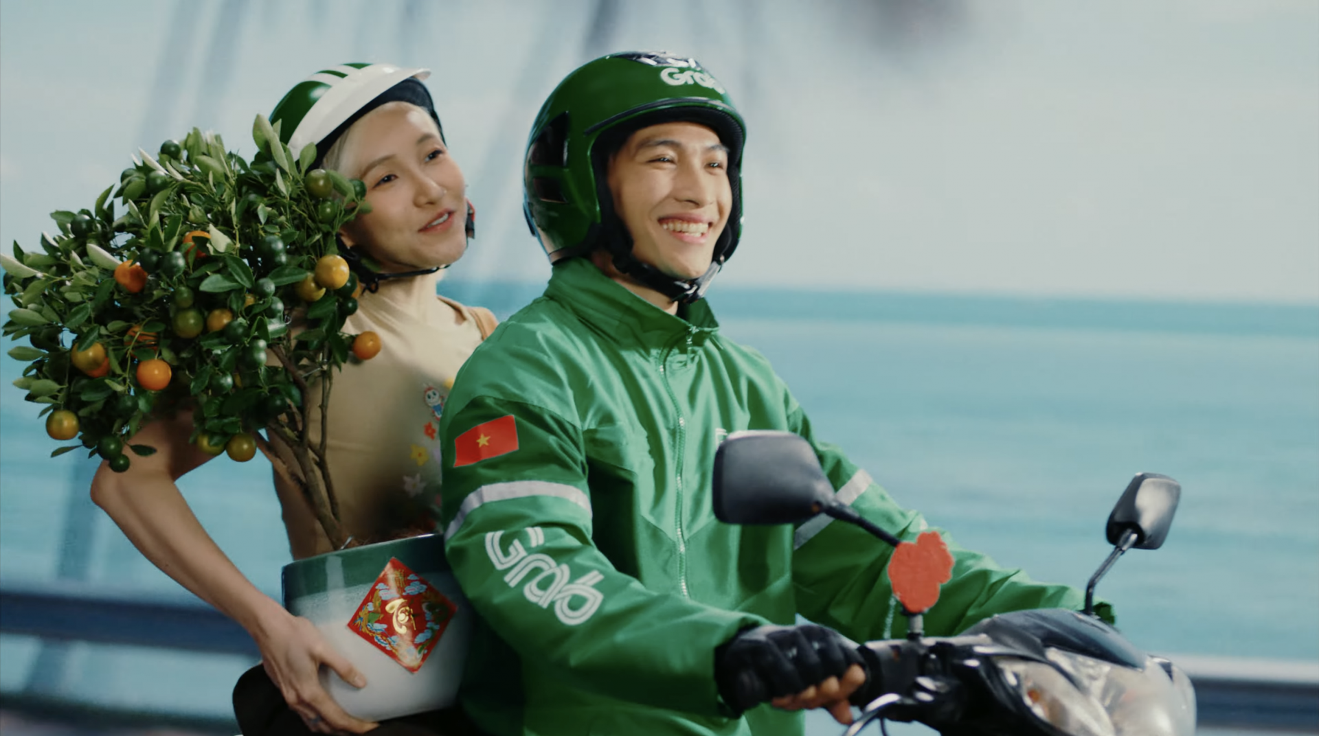 TVC "Grab Trọn Một Vòng Việt Nam, Grab Trọn Tết Việt" - Chiến dịch Grab ...